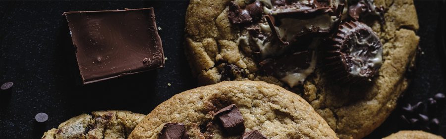 The #1 Gift in a Box of Cookies: Send a Smooch. Share the Love ...